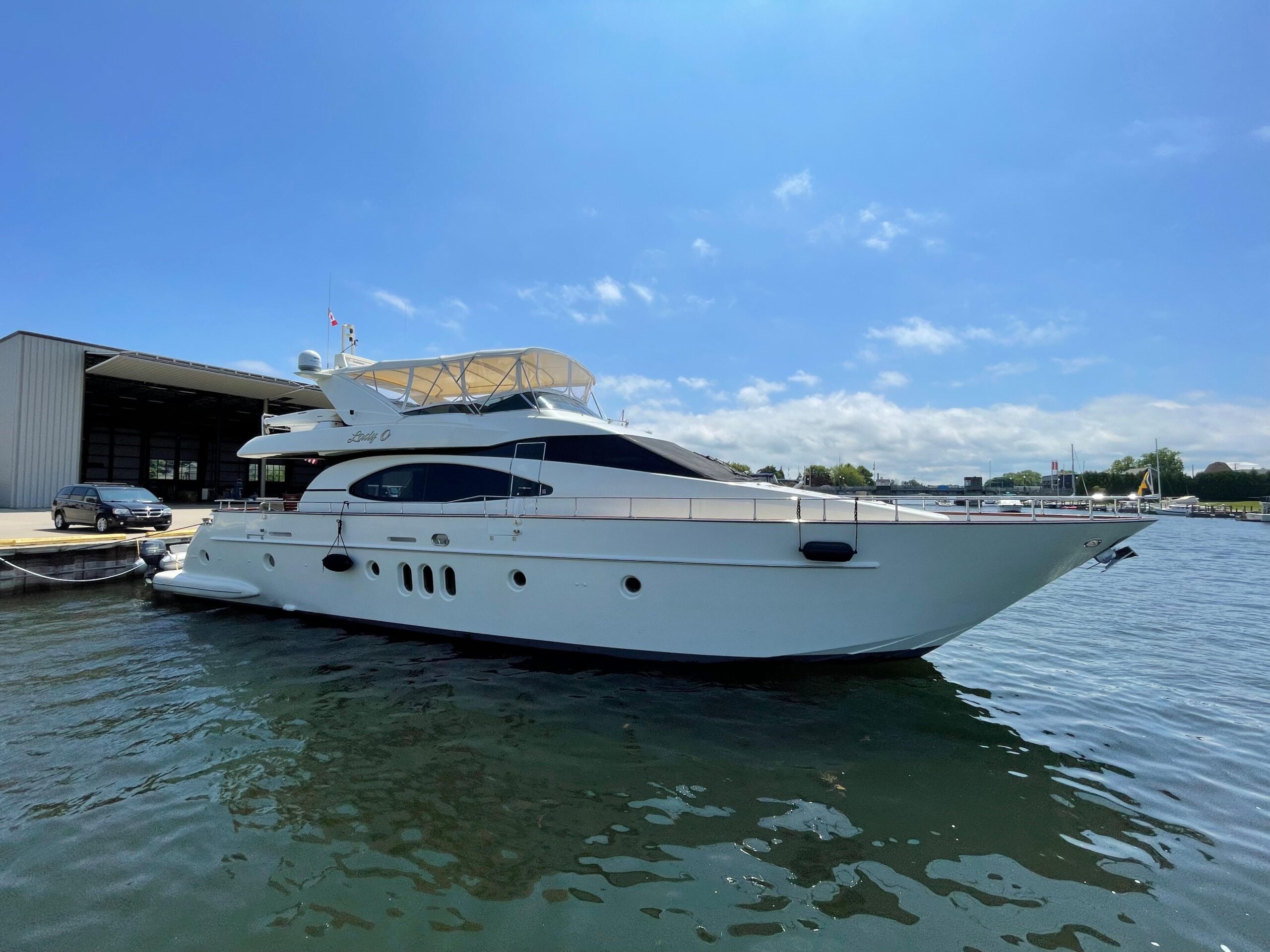 2004 Azimut 74 - Walstrom Marine